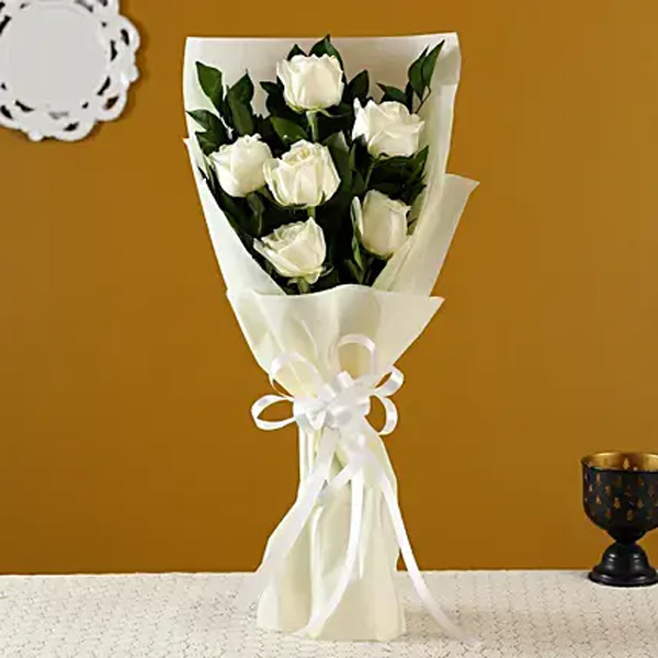 Half Dozen White Roses Bunch Online | Gifts to Nepal | Giftmandu