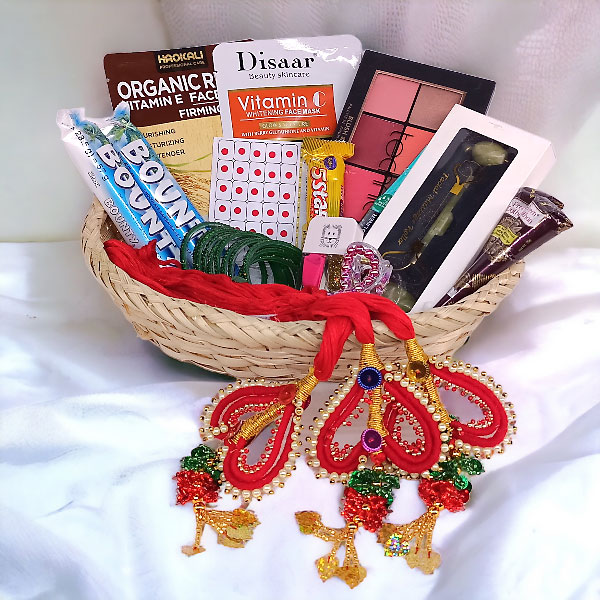 Beautiful Cosmetic Gift Basket for Women | Gifts to Nepal | Giftmandu