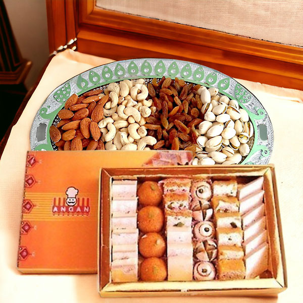 Dry Nuts With Mithai Combo | Gifts to Nepal | Giftmandu