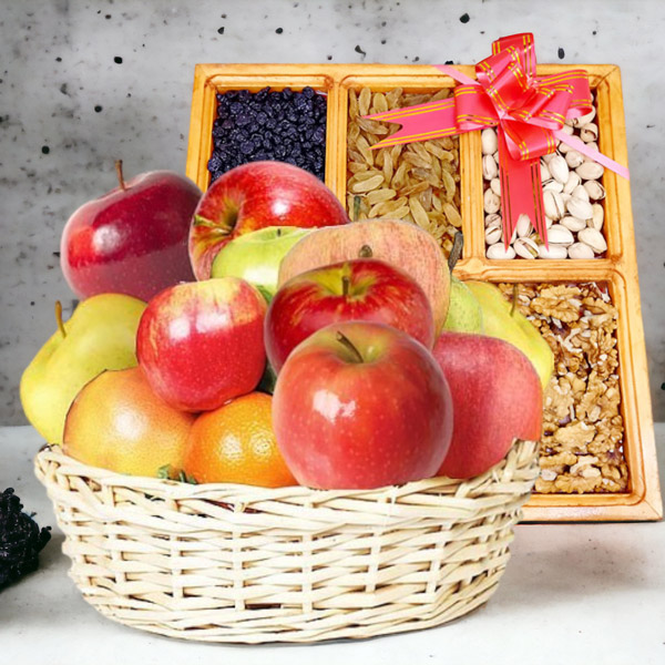 Mixed Fresh Fruits Basket With Dry Nuts Tray Hamper | Gifts to Nepal ...