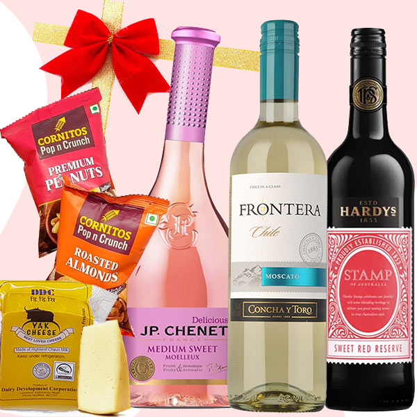 3 Sweet & Moscato Wine Hamper with Yak Hard Cheese and Snacks | Gifts ...