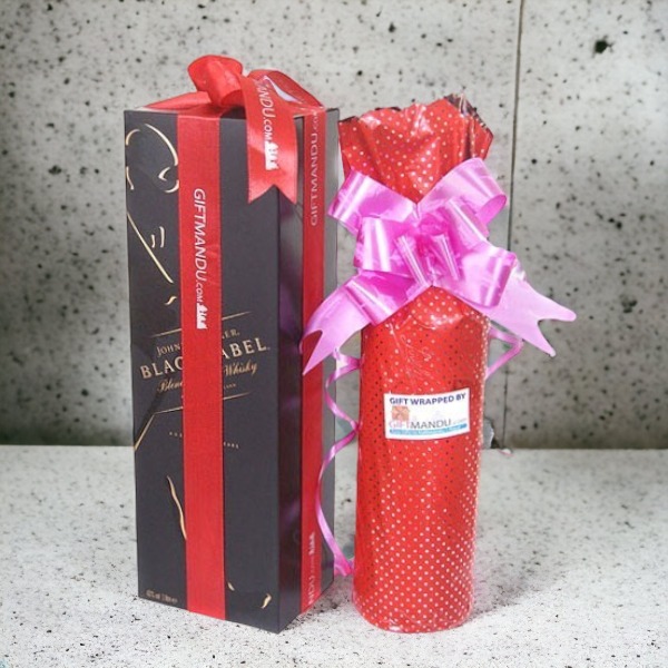Black and Red - JW Black Label and Sweet Red Wine Combo | Gifts to ...