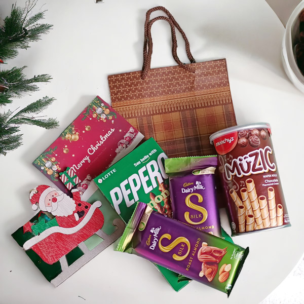 Santa Surprise Gift Combo | Gifts to Nepal | Giftmandu