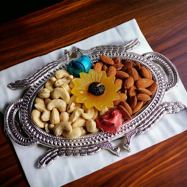 Assorted Mix Dry-Nuts With Candle and Chocolates in Tray | Gifts to ...