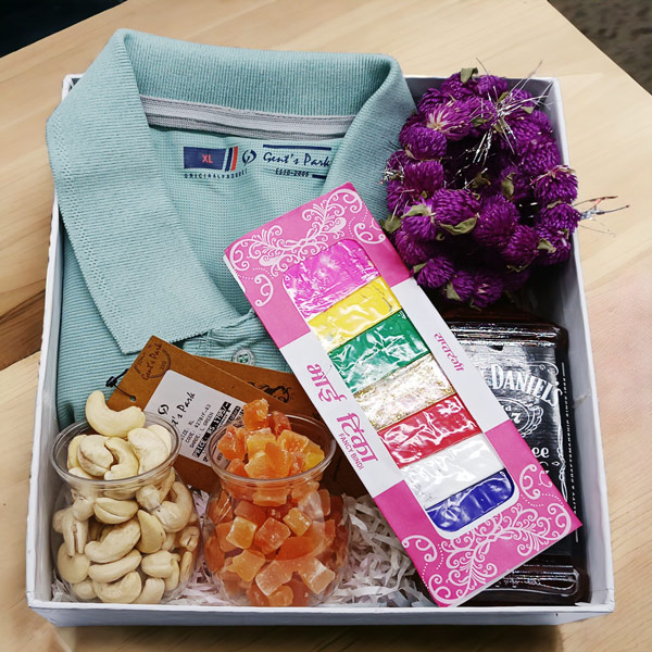 Jack Daniels Whisky 375ml With Saptarangi Tika, Mala T-Shirt, Dry Nuts ...