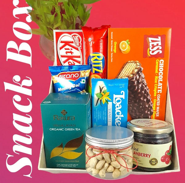 Snack Goodies Gift Box | Gifts to Nepal | Giftmandu