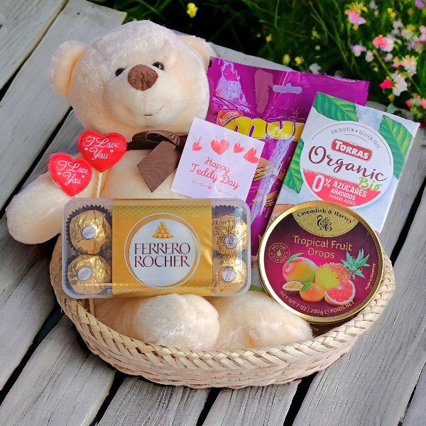 Teddy With Delicious Chocolates | Gifts to Nepal | Giftmandu